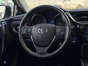 Melns Toyota Auris 2016 Mažeikiai, ar dzinēja tilpumu 1.80 L un nobraukumu 252 tūkst. km par 10500 €, foto 21 vietnē AUTOMOTO.COM.LV