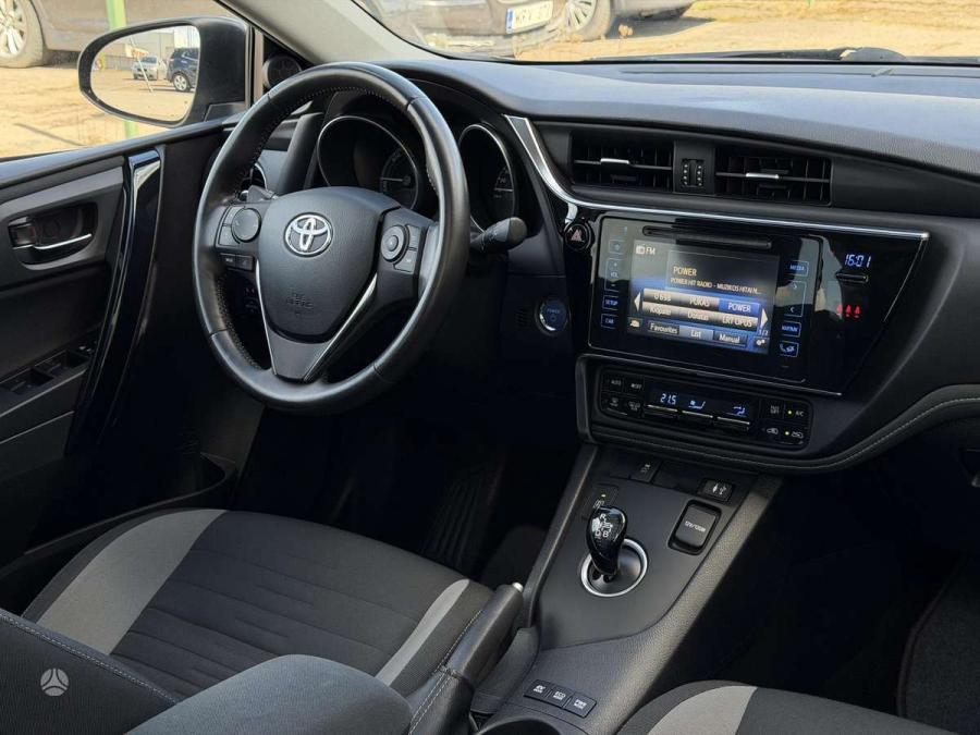 Melns Toyota Auris 2016 Mažeikiai, ar dzinēja tilpumu 1.80 L un nobraukumu 252 tūkst. km par 10500 €, foto 25 vietnē AUTOMOTO.COM.LV
