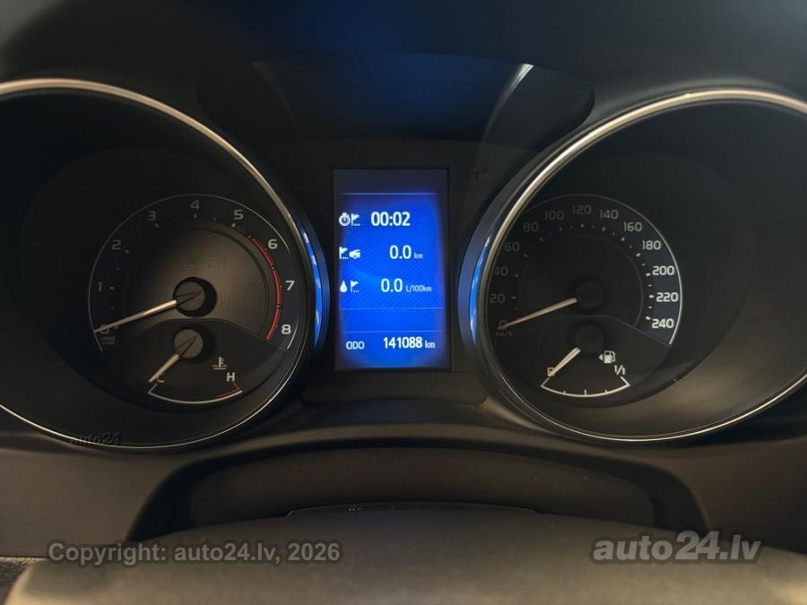 Black Toyota Auris 2016 in Tartu, with an engine capacity of 1.20 L and mileage of 141 thousand km for 10490 €, photo 14 on AUTOMOTO.COM.LV