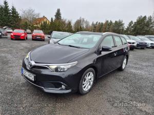 Melns Toyota Auris 2017 Tartu, ar dzinēja tilpumu 1.60 L un nobraukumu 96 tūkst. km par 11490 €, foto 8 vietnē AUTOMOTO.COM.LV