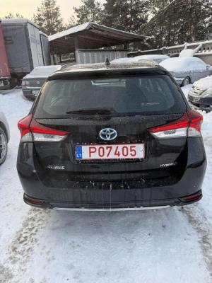 Melns Toyota Auris 2017 Viļņa, ar dzinēja tilpumu 1.80 L un nobraukumu 132 tūkst. km par 10600 €, foto 5 vietnē AUTOMOTO.COM.LV