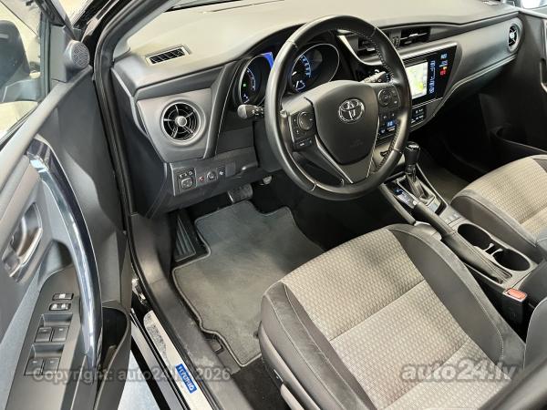 Melns Toyota Auris 2017 Tallina, ar dzinēja tilpumu 1.20 L un nobraukumu 74 tūkst. km par 12400 €, foto 7 vietnē AUTOMOTO.COM.LV