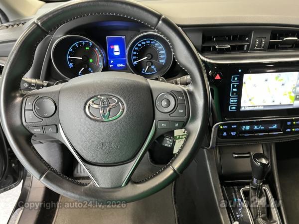 Melns Toyota Auris 2017 Tallina, ar dzinēja tilpumu 1.20 L un nobraukumu 74 tūkst. km par 12400 €, foto 10 vietnē AUTOMOTO.COM.LV
