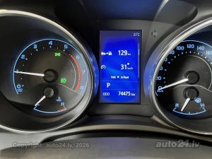 Черный Тойота Аурис 2017 в Таллин, объемом двигателя 1.20 л и пробегом 74 тыс. км за 12400 €, фото 12 на AUTOMOTO.COM.LV