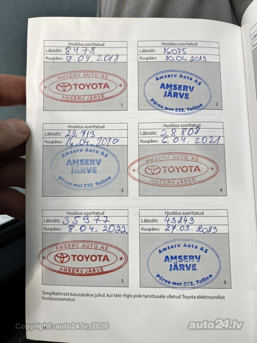 Черный Тойота Аурис 2017 в Таллин, объемом двигателя 1.20 л и пробегом 74 тыс. км за 12400 €, фото 13 на AUTOMOTO.COM.LV
