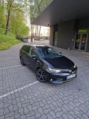 Melns Toyota Auris 2018 Tallina, ar dzinēja tilpumu 1.80 L un nobraukumu 146 tūkst. km par 14500 €, foto 5 vietnē AUTOMOTO.COM.LV