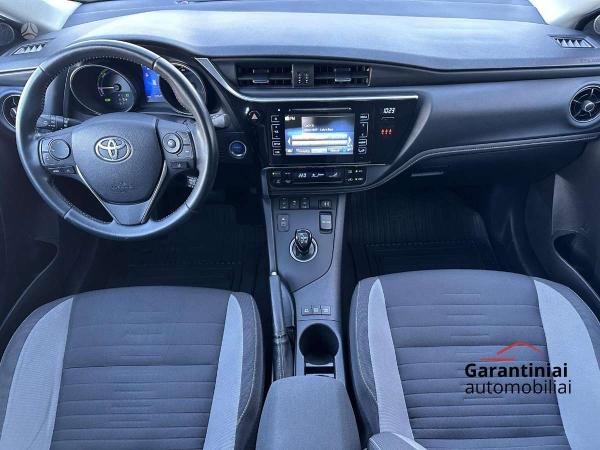 Melns Toyota Auris 2018 Viļņa, ar dzinēja tilpumu 1.80 L un nobraukumu 216 tūkst. km par 10950 €, foto 3 vietnē AUTOMOTO.COM.LV