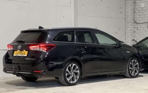 Black Toyota Auris 2018 in Klaipeda, with an engine capacity of 1.80 L and mileage of 256 thousand km for 9999 €, photo 22 on AUTOMOTO.COM.LV
