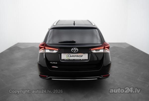 Melns Toyota Auris 2018 Tallina, ar dzinēja tilpumu 1.60 L un nobraukumu 236 tūkst. km par 8999 €, foto 5 vietnē AUTOMOTO.COM.LV