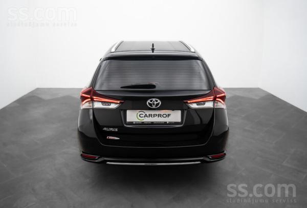 Melns Toyota Auris 2018 Rīga, ar dzinēja tilpumu 1.60 L un nobraukumu 236 tūkst. km par 8999 €, foto 5 vietnē AUTOMOTO.COM.LV