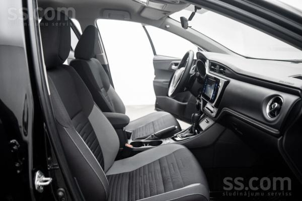 Melns Toyota Auris 2018 Rīga, ar dzinēja tilpumu 1.60 L un nobraukumu 236 tūkst. km par 8999 €, foto 10 vietnē AUTOMOTO.COM.LV