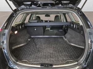 Black Toyota Auris 2018 in Tallinn, with an engine capacity of 1.80 L and mileage of 126 thousand km for 13490 €, photo 11 on AUTOMOTO.COM.LV