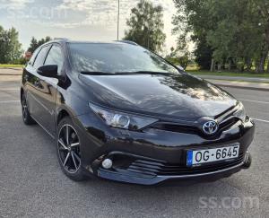 Melns Toyota Auris 2018 Aizkraukle, ar dzinēja tilpumu 1.80 L un nobraukumu 506 tūkst. km par 8100 €, foto  vietnē AUTOMOTO.COM.LV