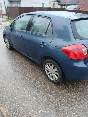 Blue Toyota Auris 2007 in Vilnius, with an engine capacity of 2.00 L and mileage of 301 thousand km for 1550 €, photo 3 on AUTOMOTO.COM.LV