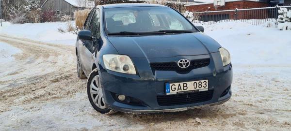 Blue Toyota Auris 2007 in Vilnius, with an engine capacity of 2.00 L and mileage of 294 thousand km for 1950 €, photo 7 on AUTOMOTO.COM.LV