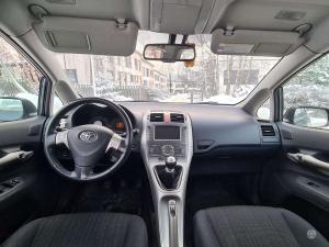 Blue Toyota Auris 2007 in Vilnius, with an engine capacity of 2.00 L and mileage of 294 thousand km for 1950 €, photo 34 on AUTOMOTO.COM.LV