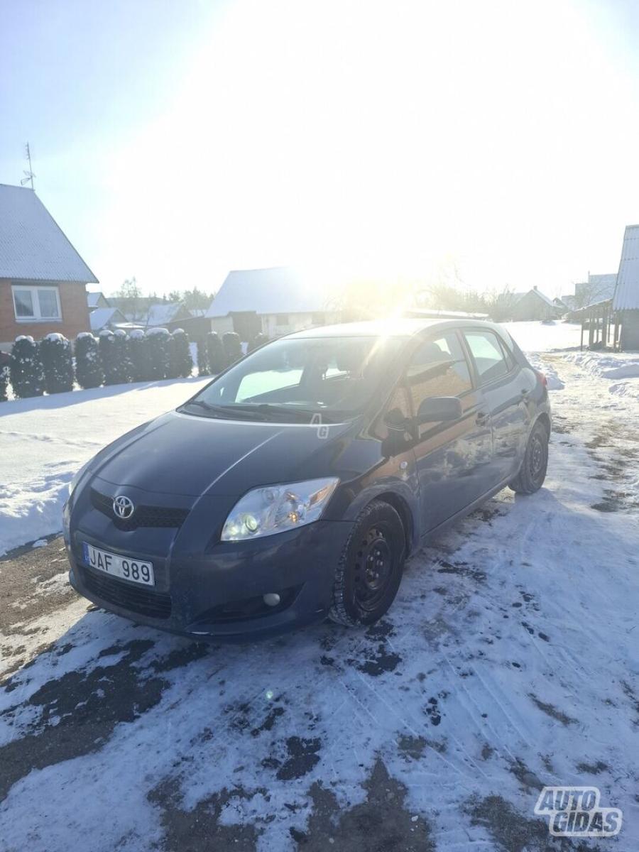 Blue Toyota Auris 2007 in Ukmerge, with an engine capacity of 2.00 L and mileage of 3470 thousand km for 2000 €, photo 5 on AUTOMOTO.COM.LV