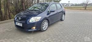 Zils Toyota Auris 2007 Gargždai, ar dzinēja tilpumu 2.00 L un nobraukumu 251 tūkst. km par 2300 €, foto  vietnē AUTOMOTO.COM.LV