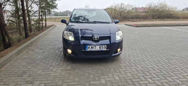 Zils Toyota Auris 2007 Gargždai, ar dzinēja tilpumu 2.00 L un nobraukumu 251 tūkst. km par 2300 €, foto 3 vietnē AUTOMOTO.COM.LV