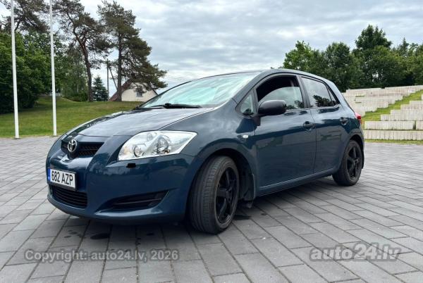 Zils Toyota Auris 2007 Rapla, ar dzinēja tilpumu 1.60 L un nobraukumu 246 tūkst. km par 2890 €, foto 7 vietnē AUTOMOTO.COM.LV