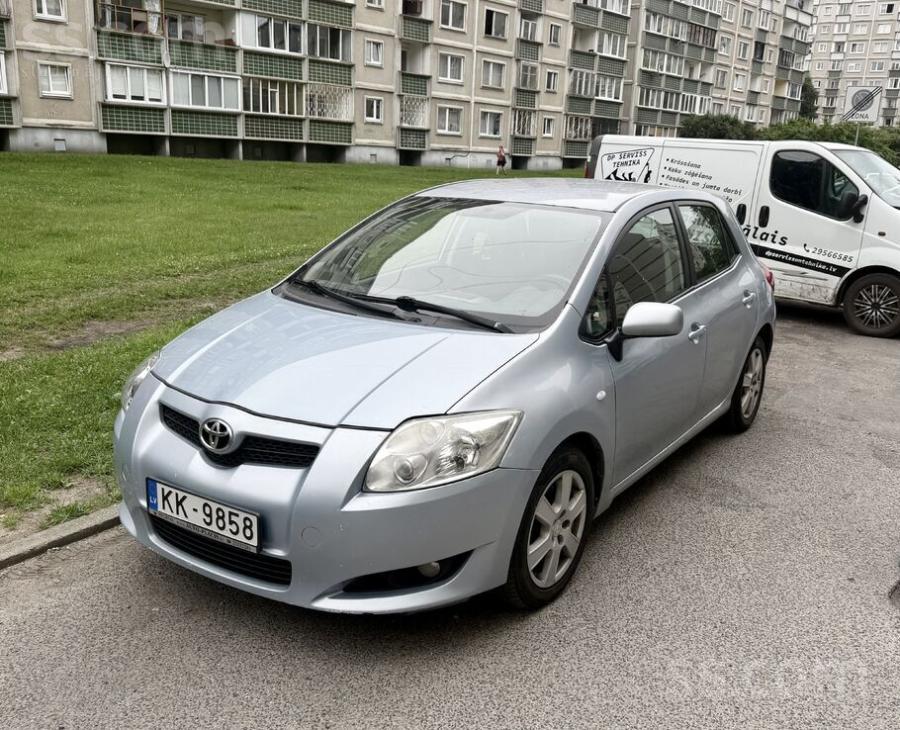 Zils Toyota Auris 2007 Rīga, ar dzinēja tilpumu 2.00 L un nobraukumu 0 tūkst. km par 1350 €, foto 1 vietnē AUTOMOTO.COM.LV
