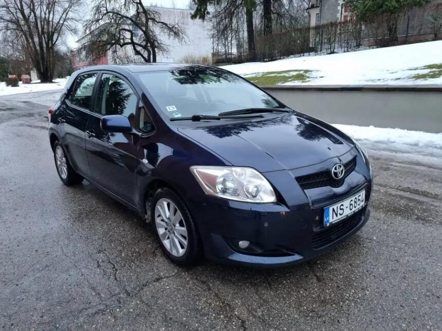 Zils Toyota Auris 2007 Jēkabpils, ar dzinēja tilpumu 2.00 L un nobraukumu 253 tūkst. km par 3950 €, foto 4 vietnē AUTOMOTO.COM.LV