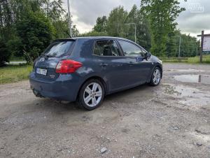 Blue Toyota Auris 2007 in Klaipeda, with an engine capacity of 2.20 L and mileage of 279 thousand km for 2200 €, photo 5 on AUTOMOTO.COM.LV
