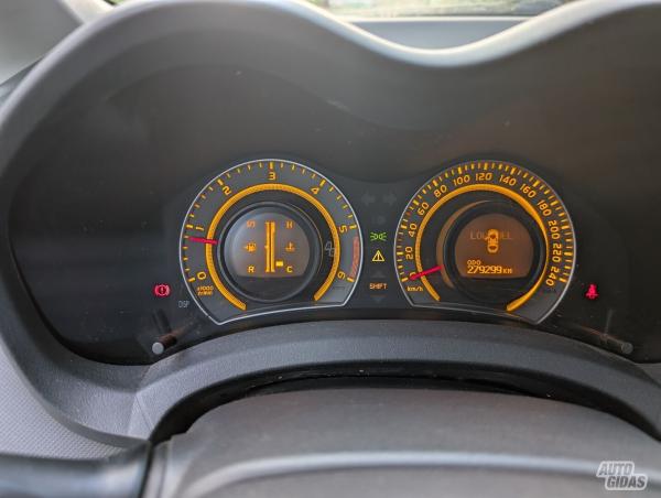 Blue Toyota Auris 2007 in Klaipeda, with an engine capacity of 2.20 L and mileage of 279 thousand km for 2200 €, photo 10 on AUTOMOTO.COM.LV