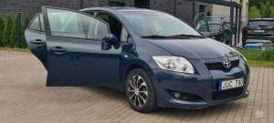 Zils Toyota Auris 2007 Viļņa, ar dzinēja tilpumu 2.00 L un nobraukumu 319 tūkst. km par 2250 €, foto 19 vietnē AUTOMOTO.COM.LV