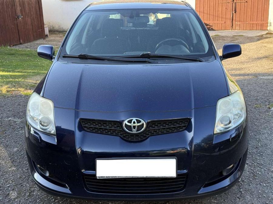 Blue Toyota Auris 2007 in Utena, with an engine capacity of 2.00 L and mileage of 191 thousand km for 2900 €, photo 6 on AUTOMOTO.COM.LV