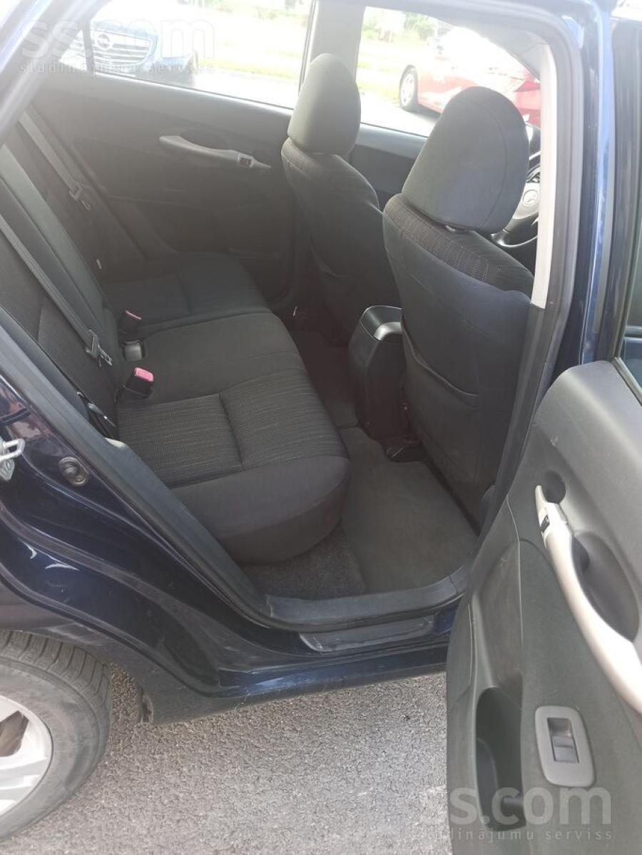 Zils Toyota Auris 2007 Jelgava, ar dzinēja tilpumu 2.00 L un nobraukumu 309 tūkst. km par 2500 €, foto 10 vietnē AUTOMOTO.COM.LV