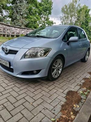 Blue Toyota Auris 2007 in Panevezys, with an engine capacity of 2.00 L and mileage of 263 thousand km for 1850 €, photo  on AUTOMOTO.COM.LV