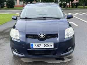 Blue Toyota Auris 2007 in Narva, with an engine capacity of 2.00 L and mileage of 190 thousand km for 1999 €, photo 4 on AUTOMOTO.COM.LV