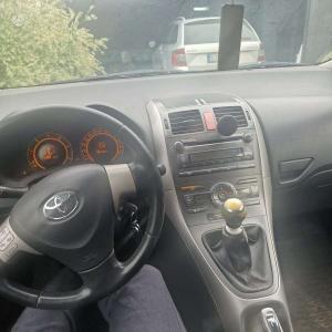 Zils Toyota Auris 2007 Viļņa, ar dzinēja tilpumu 1.36 L un nobraukumu 282 tūkst. km par 1500 €, foto 3 vietnē AUTOMOTO.COM.LV