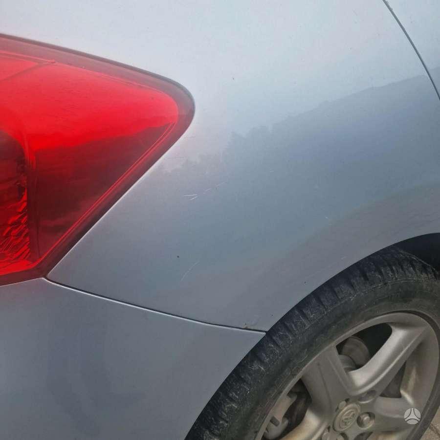 Zils Toyota Auris 2007 Viļņa, ar dzinēja tilpumu 1.36 L un nobraukumu 282 tūkst. km par 1500 €, foto 9 vietnē AUTOMOTO.COM.LV