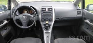 Blue Toyota Auris 2007 in Jelgava, with an engine capacity of 2.00 L and mileage of 207 thousand km for 2500 €, photo 8 on AUTOMOTO.COM.LV