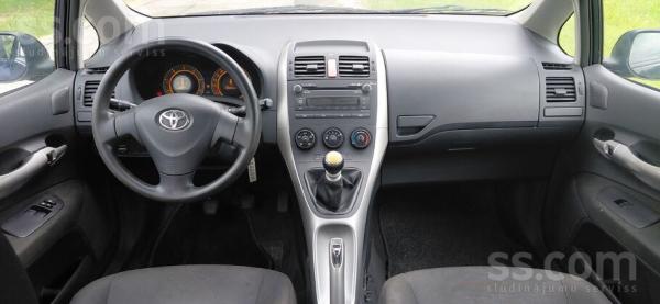 Zils Toyota Auris 2007 Jelgava, ar dzinēja tilpumu 2.00 L un nobraukumu 207 tūkst. km par 2500 €, foto 7 vietnē AUTOMOTO.COM.LV