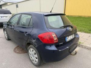 Blue Toyota Auris 2007 in Vilnius, with an engine capacity of 1.40 L and mileage of 250 thousand km for 950 €, photo 7 on AUTOMOTO.COM.LV