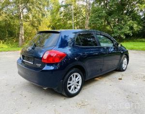 Zils Toyota Auris 2007 Rīga, ar dzinēja tilpumu 2.00 L un nobraukumu 0 tūkst. km par 1790 €, foto 4 vietnē AUTOMOTO.COM.LV