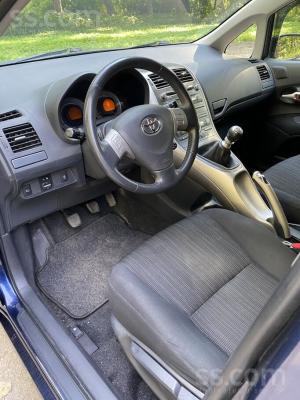 Zils Toyota Auris 2007 Rīga, ar dzinēja tilpumu 2.00 L un nobraukumu 0 tūkst. km par 1790 €, foto 9 vietnē AUTOMOTO.COM.LV