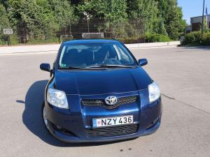 Blue Toyota Auris 2007 in Vilnius, with an engine capacity of 1.60 L and mileage of 350 thousand km for 2200 €, photo  on AUTOMOTO.COM.LV