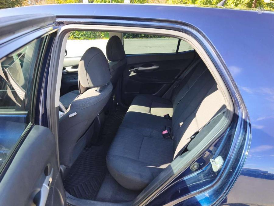 Zils Toyota Auris 2007 Viļņa, ar dzinēja tilpumu 1.60 L un nobraukumu 350 tūkst. km par 2200 €, foto 8 vietnē AUTOMOTO.COM.LV