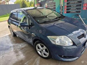 Zils Toyota Auris 2007 Kupiškis, ar dzinēja tilpumu 2.00 L un nobraukumu 237 tūkst. km par 2100 €, foto 4 vietnē AUTOMOTO.COM.LV