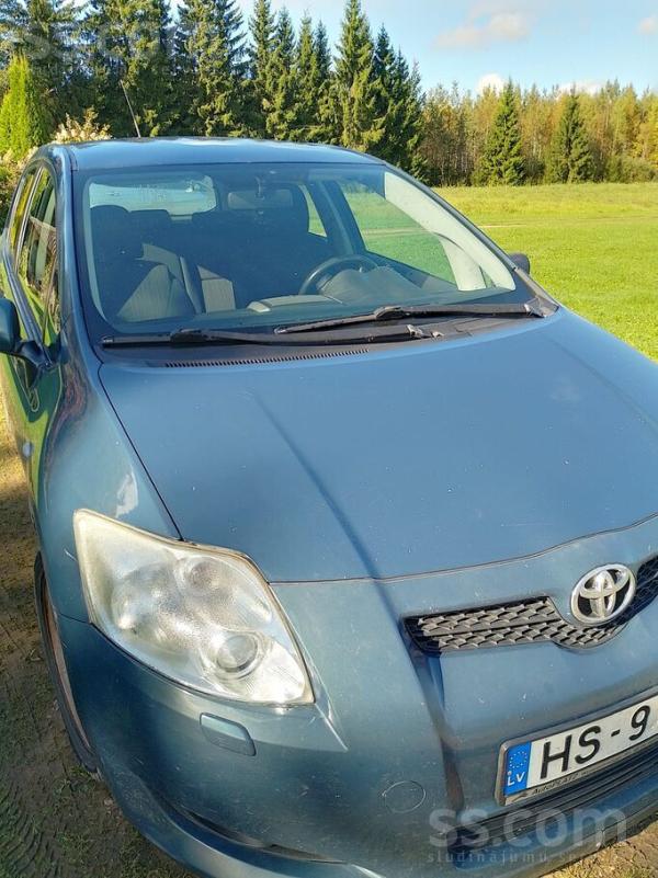 Blue Toyota Auris 2007 in Valka, with an engine capacity of 2.00 L and mileage of 0 thousand km for 1200 €, photo 1 on AUTOMOTO.COM.LV