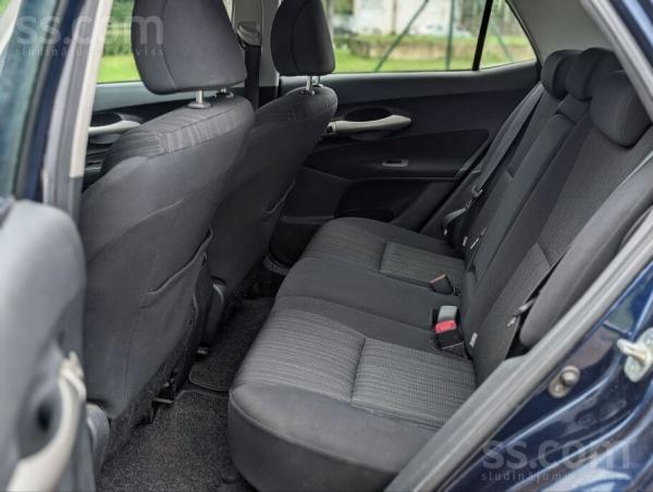 Zils Toyota Auris 2007 Rīga, ar dzinēja tilpumu 2.00 L un nobraukumu 307 tūkst. km par 2700 €, foto 8 vietnē AUTOMOTO.COM.LV
