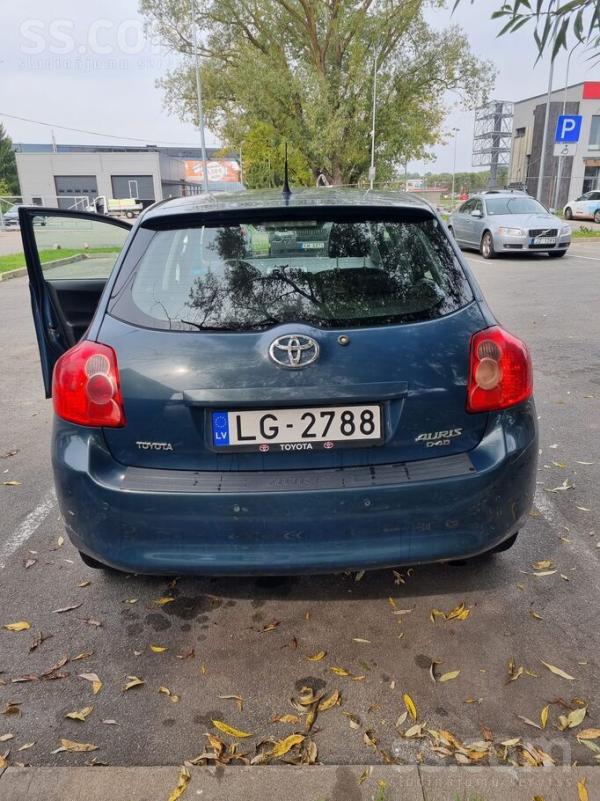 Zils Toyota Auris 2007 Rīga, ar dzinēja tilpumu 2.00 L un nobraukumu 170 tūkst. km par 1900 €, foto 5 vietnē AUTOMOTO.COM.LV