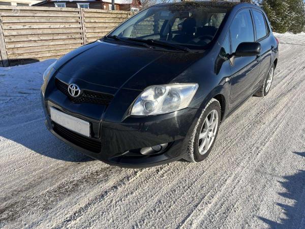 Zils Toyota Auris 2008 Viļņa, ar dzinēja tilpumu 2.00 L un nobraukumu 239 tūkst. km par 3200 €, foto 1 vietnē AUTOMOTO.COM.LV