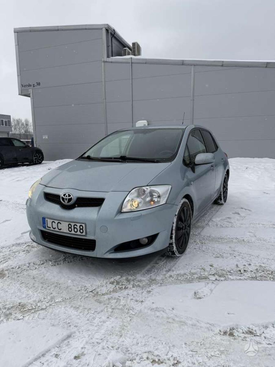 Zils Toyota Auris 2008 Kauņa, ar dzinēja tilpumu 1.36 L un nobraukumu 330 tūkst. km par 2100 €, foto 1 vietnē AUTOMOTO.COM.LV