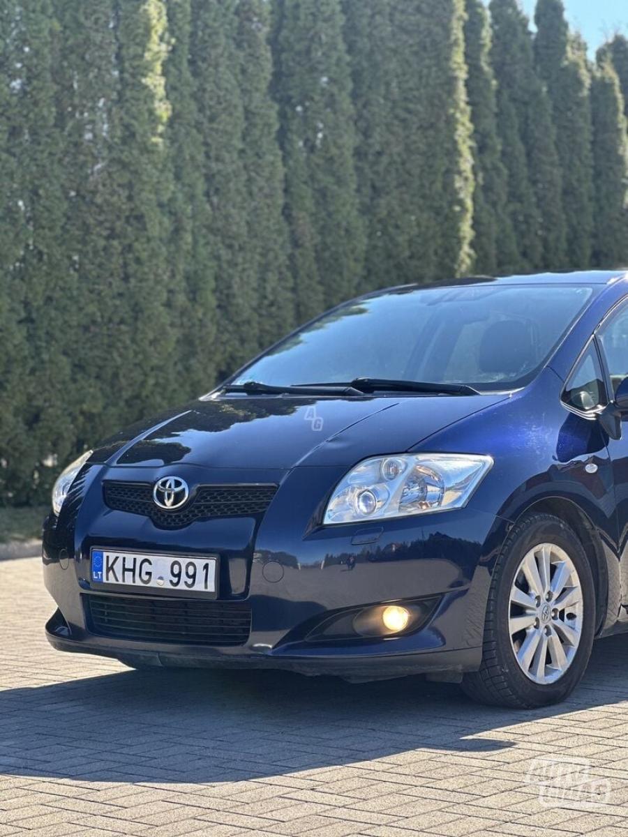 Zils Toyota Auris 2008 Viļņa, ar dzinēja tilpumu 2.00 L un nobraukumu 346 tūkst. km par 2250 €, foto 4 vietnē AUTOMOTO.COM.LV