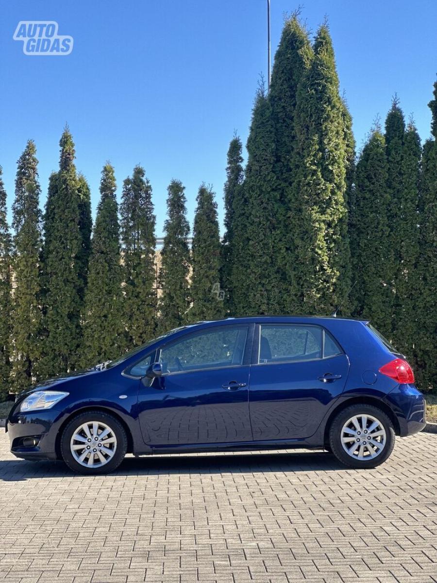 Zils Toyota Auris 2008 Viļņa, ar dzinēja tilpumu 2.00 L un nobraukumu 346 tūkst. km par 2250 €, foto 6 vietnē AUTOMOTO.COM.LV